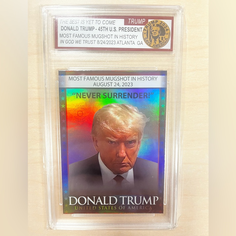 Donald Trump Mugshot Collector's Trading Card Hologra… - Gem